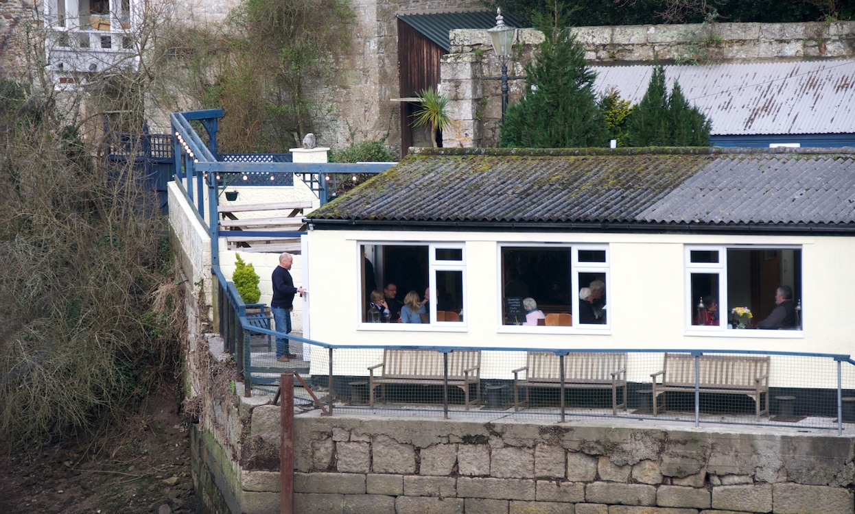 Port Navas Yacht Club